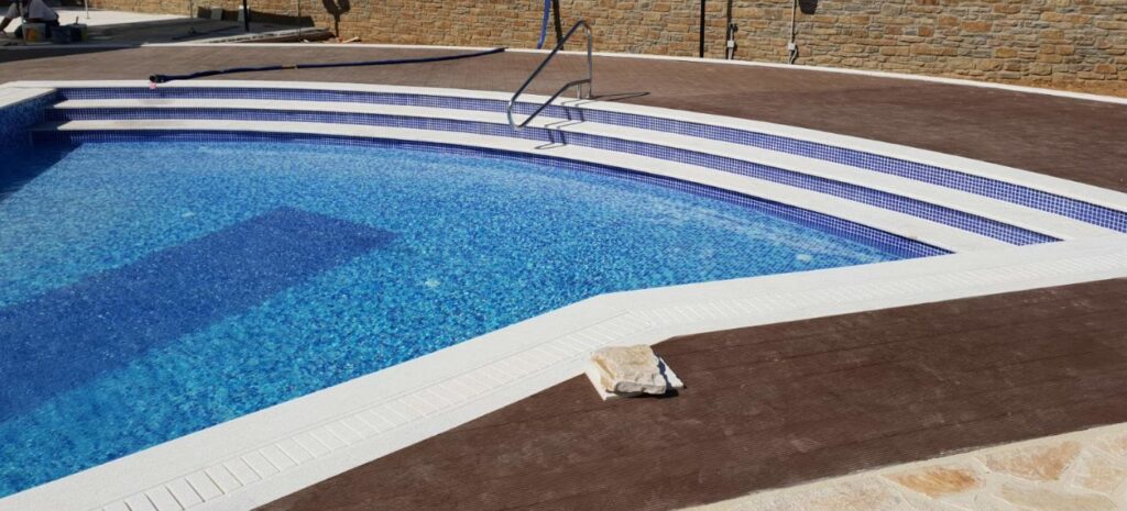 Επενδυση με Μεμβρανη Liner Ψηφιδα – BlueWaterPools